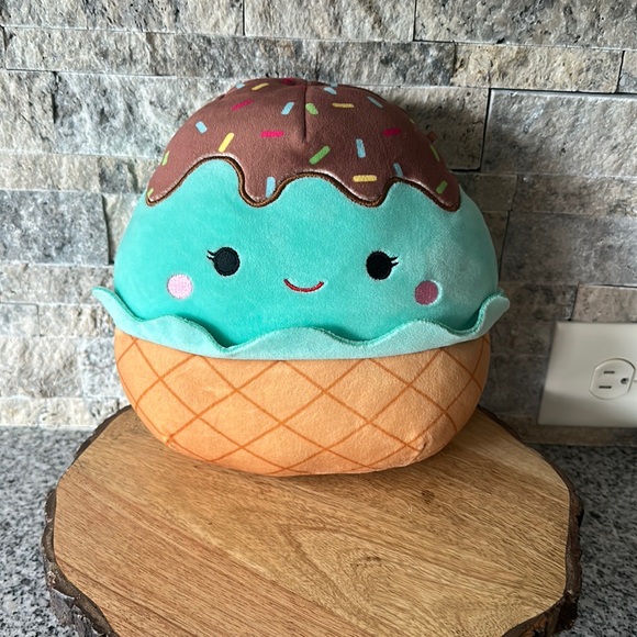 Squishmallows | Toys | Cupcake Squishmallow 6in | Poshmark